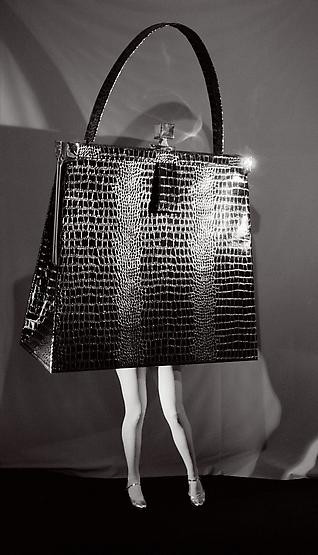 Walking & Lying Objects - Laurie Simmons